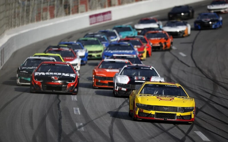 Nascar Pennzoil 400 Odds: Top Picks & Sleepers to Watch